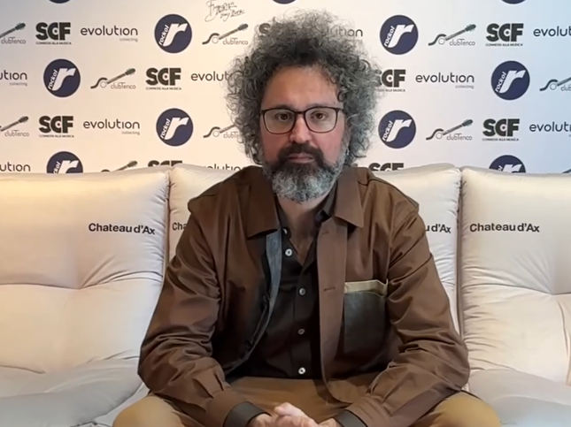 √ Sanremo 2025: Simone Cristicchi, tra Club Tenco e Festival - Rockol