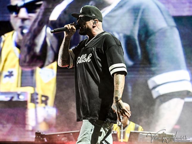 √ Da Sfera a Marracash: il rap italiano s'inchina ai Club Dogo - Rockol