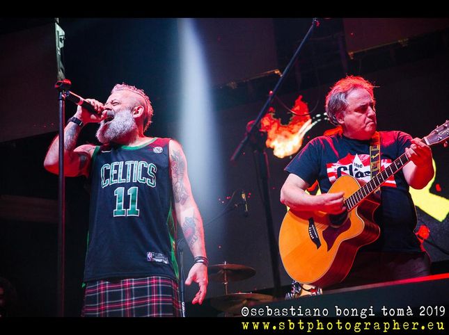 √ Modena City Ramblers, parte il tour ed esce il nuovo album - Rockol