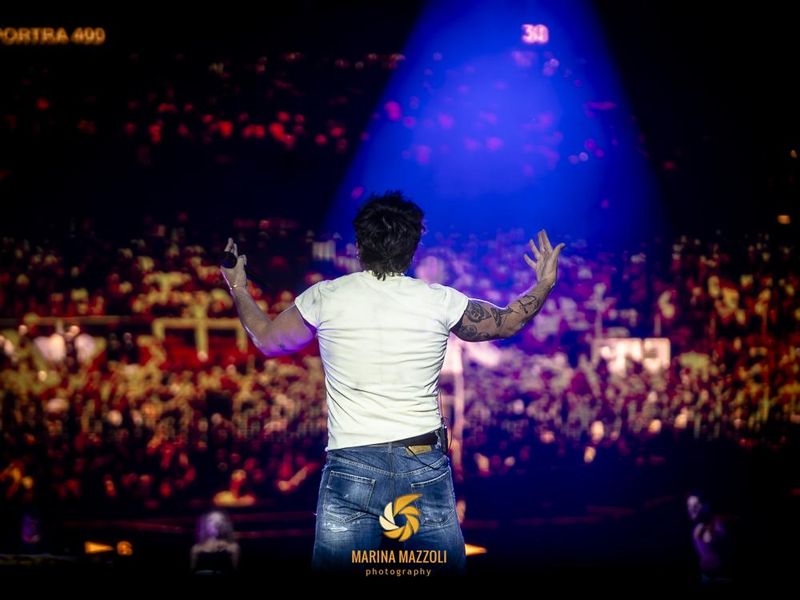 √ 20 giugno 2026 – Stadio Ferraris - Genova – Olly in concerto - Foto 9 ...