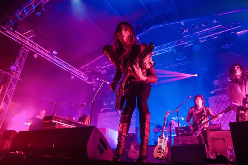 √ 13 aprile 2025 - Estragon - Bologna - Lucio Corsi in concerto - Foto ...