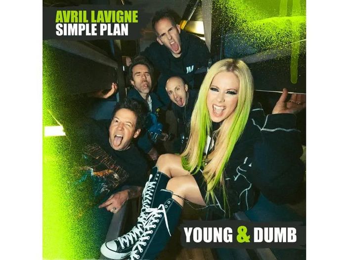 √ Avril Lavigne, brano con i Simple Plan: un tributo alla nostalgia - Rockol