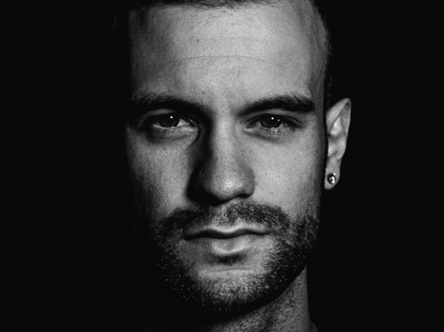 √ Da calciatore a rapper: Pata scende in campo con la sua storia - Rockol