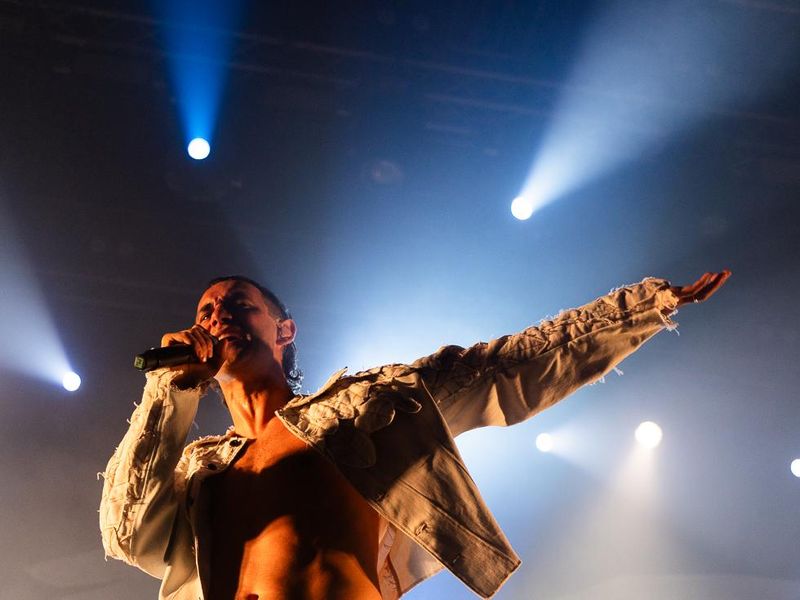 √ 23 aprile 2024 - Atlantico Live - Roma - Cosmo in concerto - Foto 9 ...