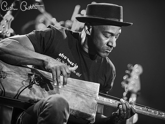 √ Marcus Miller - LAID BLACK recensione - Rockol