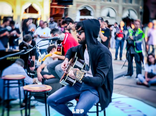 √ Rockol Awards 2021: la performance dei Fast Animals and Slow Kids ...