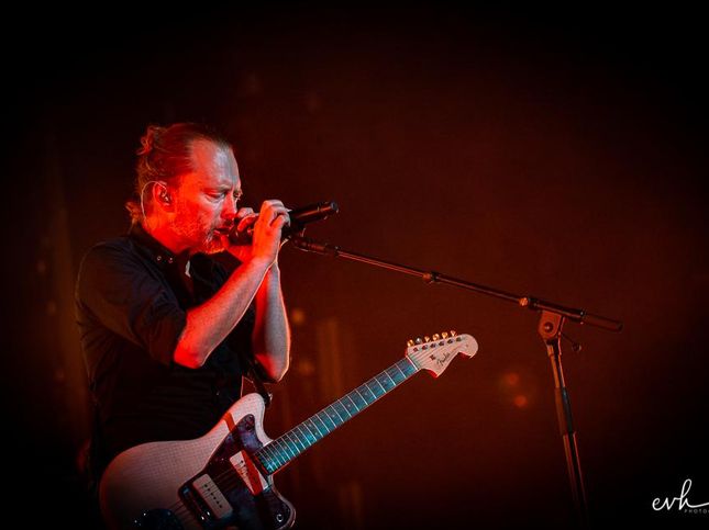 √ Thom Yorke: dal vivo la nuova canzone "Back In The Game" - Rockol